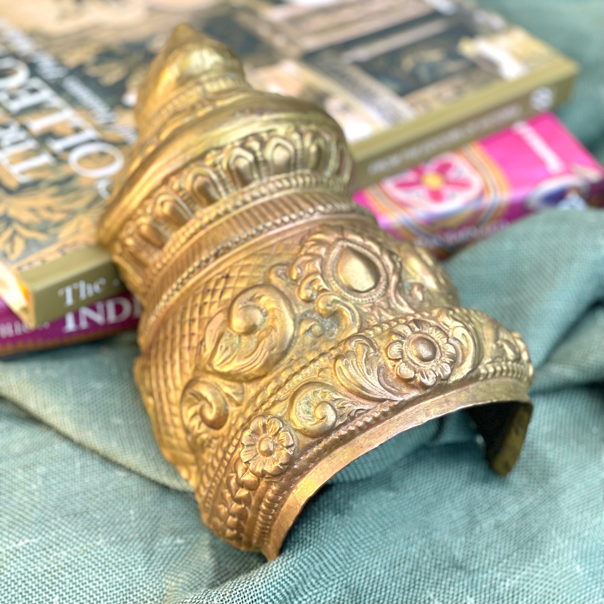 Kiritamukuta – The Crown of Lord Vishnu – 9 Petals - The Studio